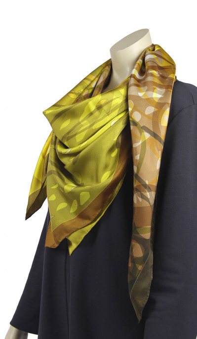 Silk & wool / silk fabrics. Inspiration, ideas and examples.
