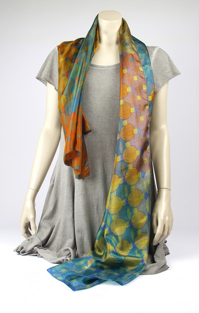 Silk & wool / silk fabrics. Inspiration, ideas and examples.